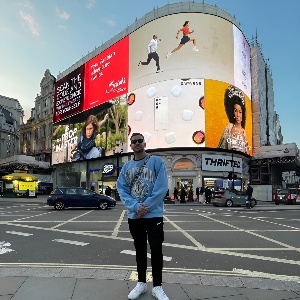 LiveOMG - Live Video Streams. Twitch, Kick, Bigo Live, Periscope, and etc.